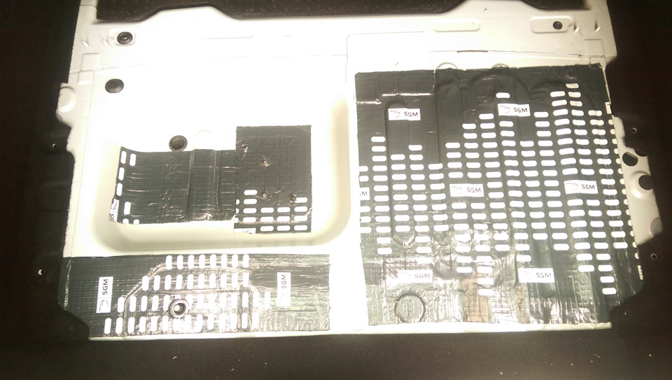 Совсем немного "шумки" в багажник. — Citroen DS5, 1,6 л, 2012 года | просто так | DRIVE2