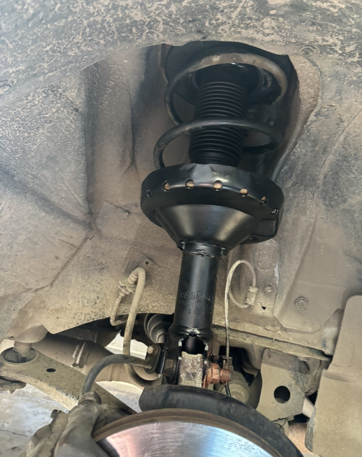 Замена передних амортизаторов — Subaru Impreza (GE/GH), 1,5 л, 2010 ...