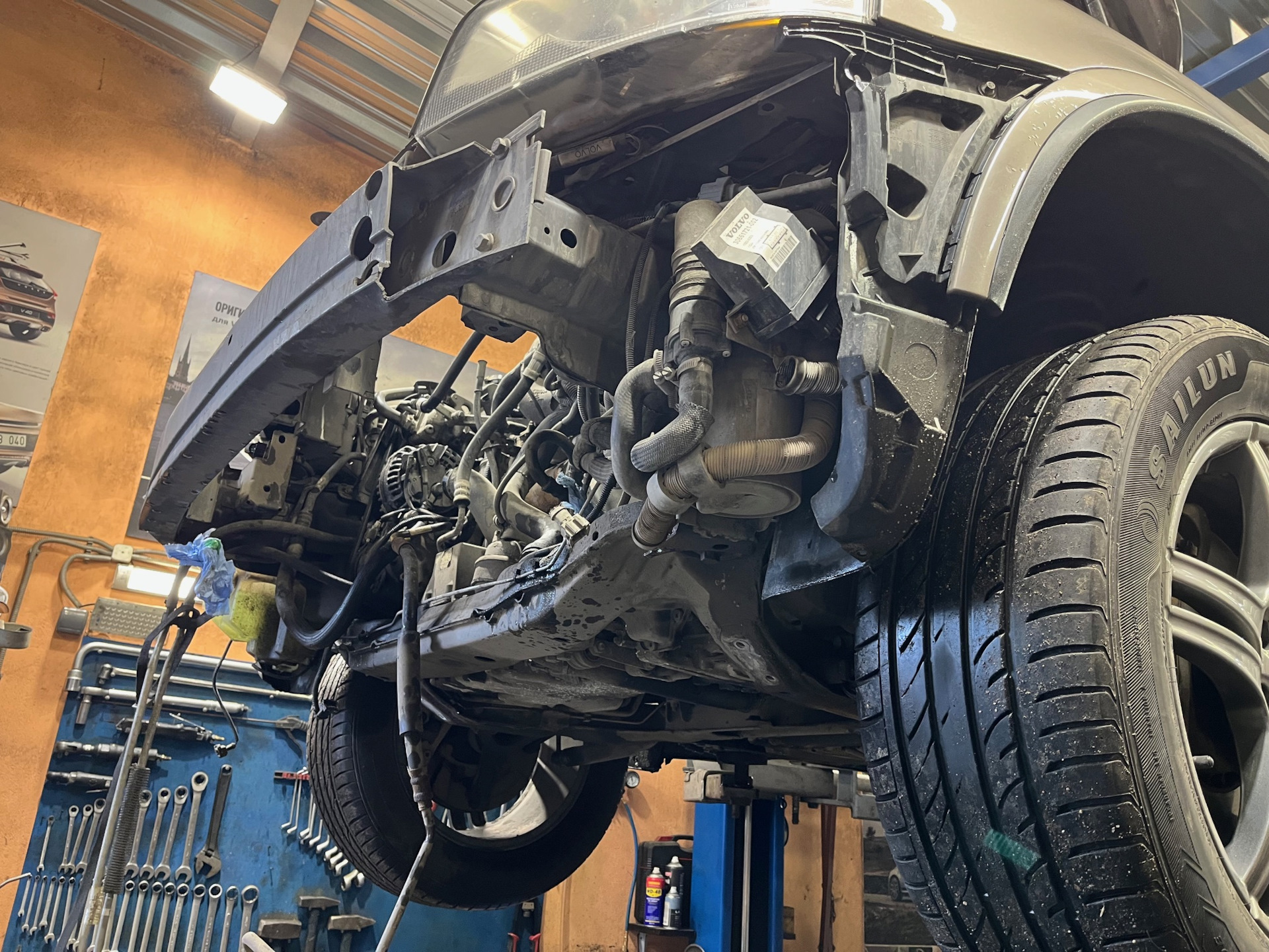 ТО 350, новый радиатор, протертая улитка — Volvo XC90 (1G), 2,4 л, 2011 ...