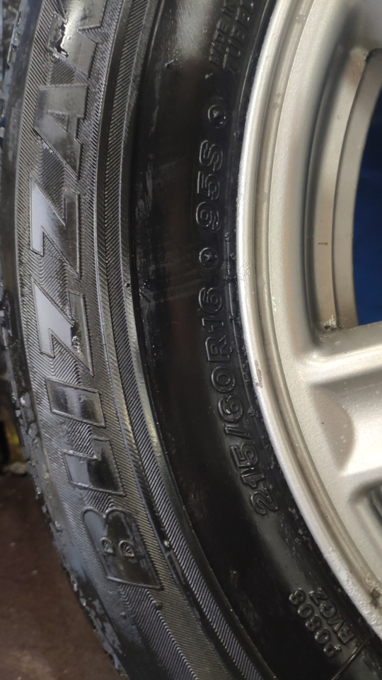Шины всесезонные Bridgestone 215/60 R16, литые диски ENKEI 6,5Jx16 ET55 ...