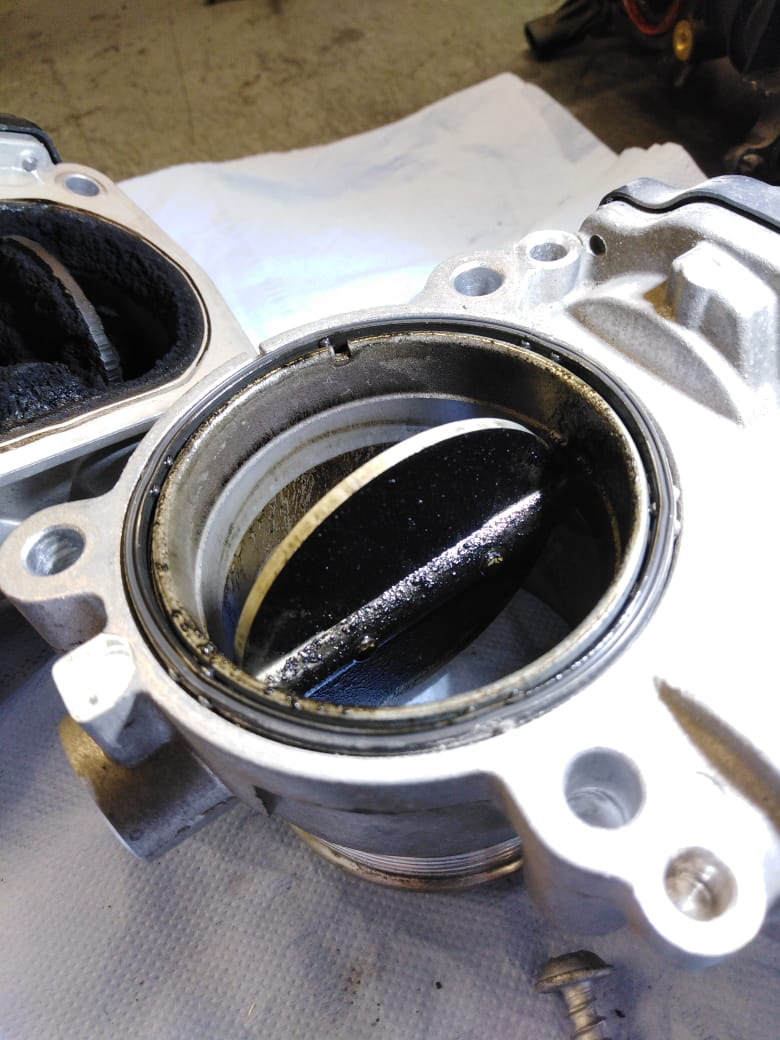 #6. Замена регулирующего клапана на Audi Q7 — Audi Q7 (2G), 3 л, 2016 ...