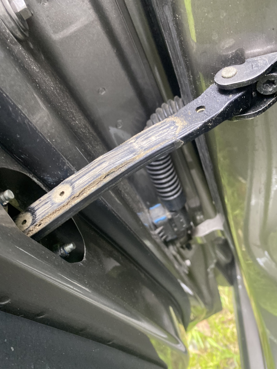 Ревизия ограничителей дверей — Volvo XC90 (2G), 2 л, 2020 года | своими ...