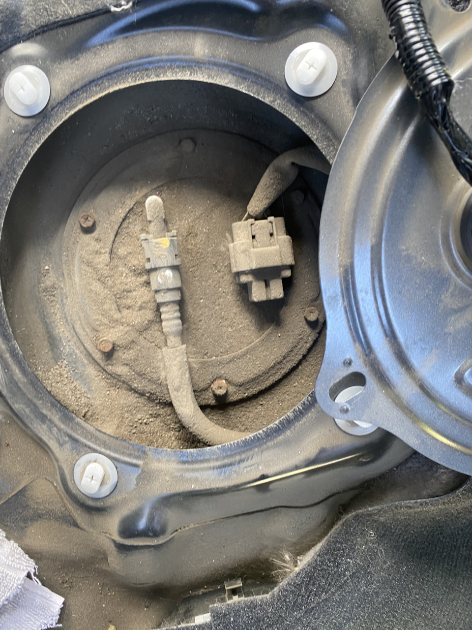 P0420 + сеточка топл.насоса — Infiniti G25, 2,5 л, 2013 года ...