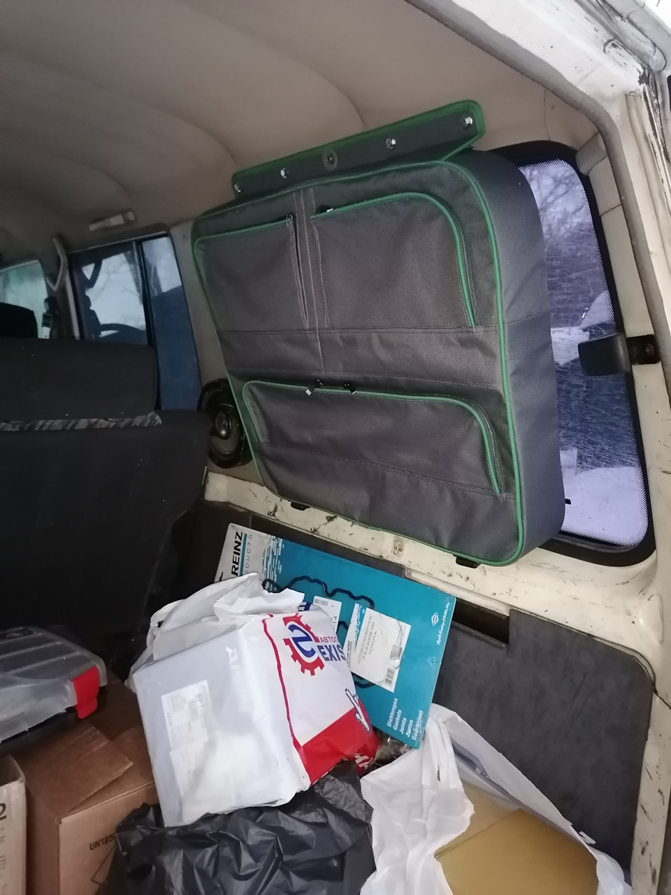 Сумки на боковые окна — Toyota Land Cruiser 70, 3,5 л, 1991 года ...