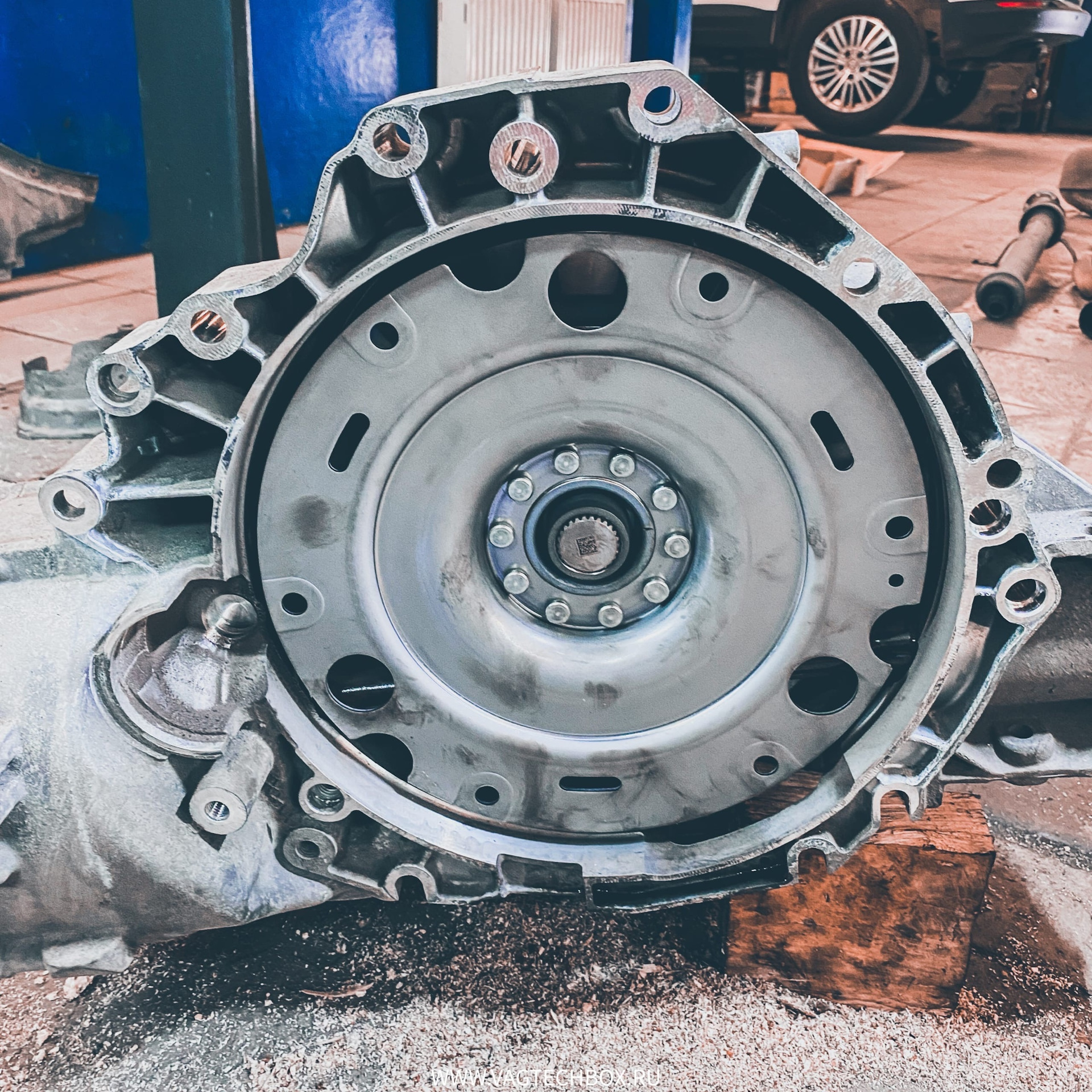 Замена двухмассового маховика — Audi A4 Allroad (B8), 2 л, 2014 года ...