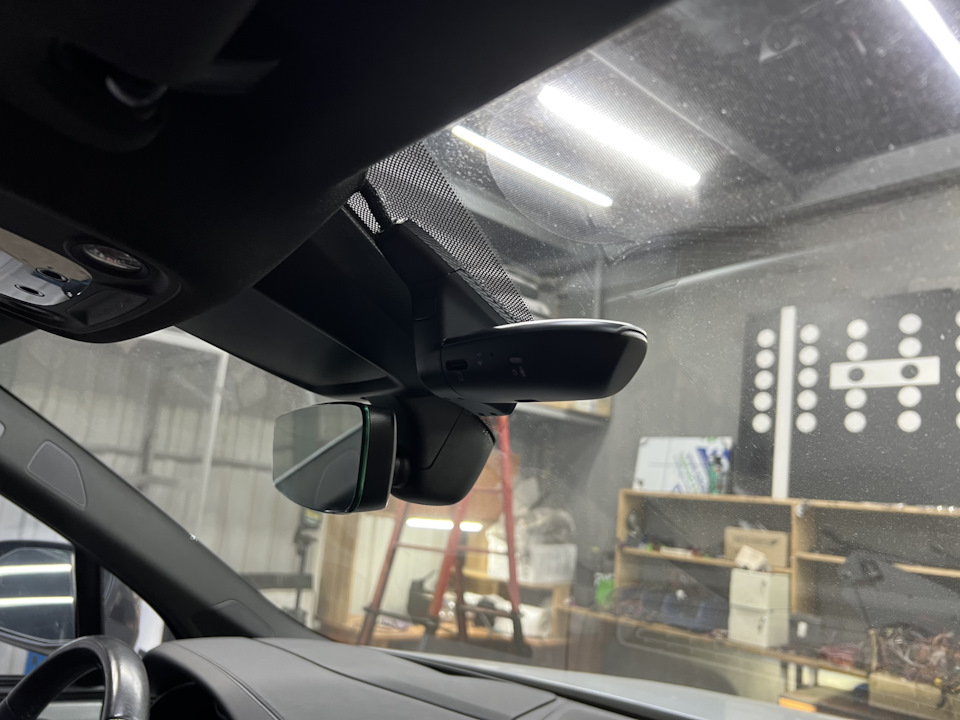 НеРестайлинг — Оригинальный видеорегистратор Audi — Audi Q7 (2G), 3 л ...