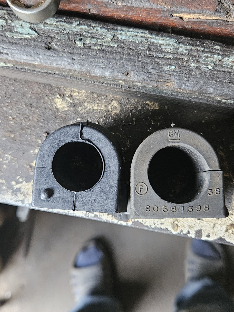 Втулки стабилизатора. — Opel Zafira A, 2 л, 2002 года | другое | DRIVE2