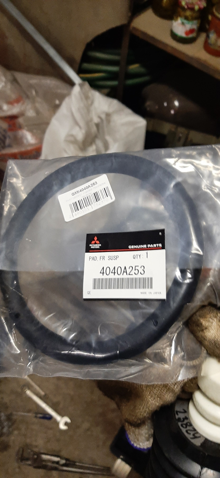 Замена передних стоек, пыльников, отбойников и резинок на пружинах ...