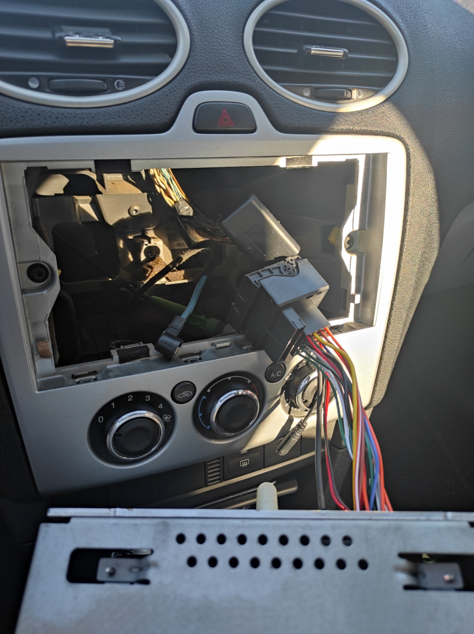 Bluetooth — Ford Focus Hatchback II, 1,8 л, 2006 года | тюнинг | DRIVE2