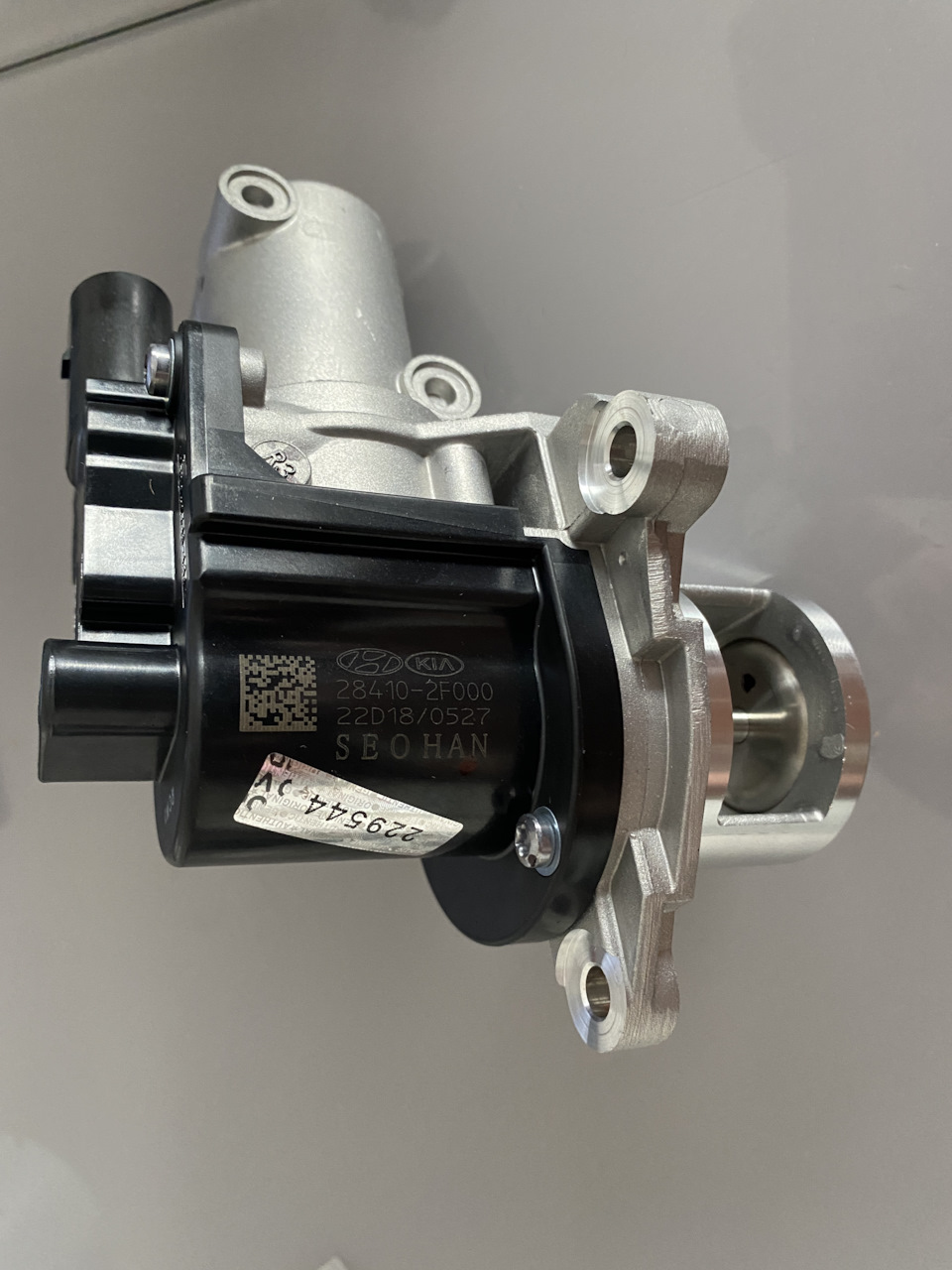 284102F000 Обратный клапан системы рециркуляции выхлопных газов KIA ...