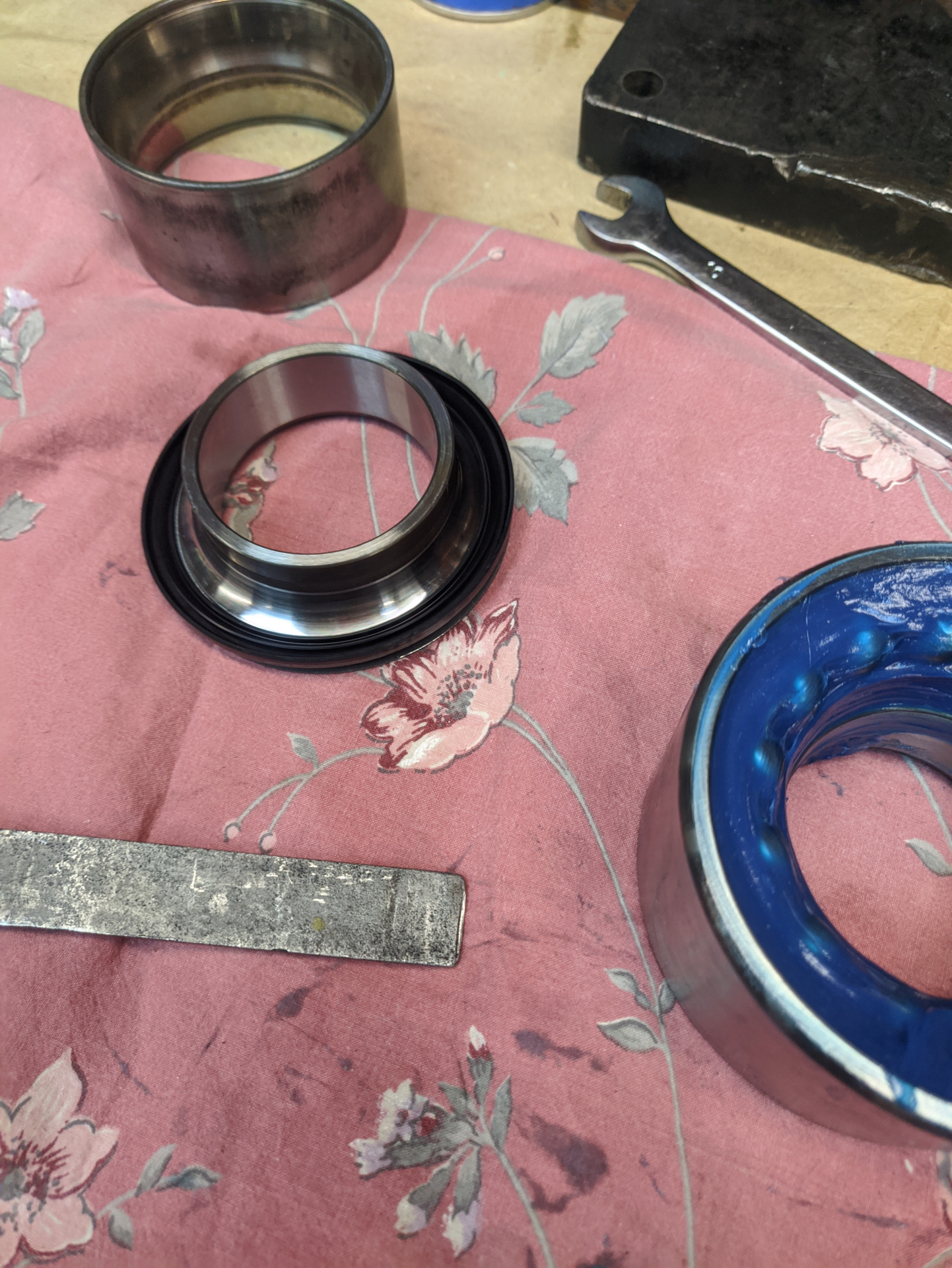 подшипник передней ступицы KOYO DAC4584W-1CS81 для TOYOTA, LEXUS ...