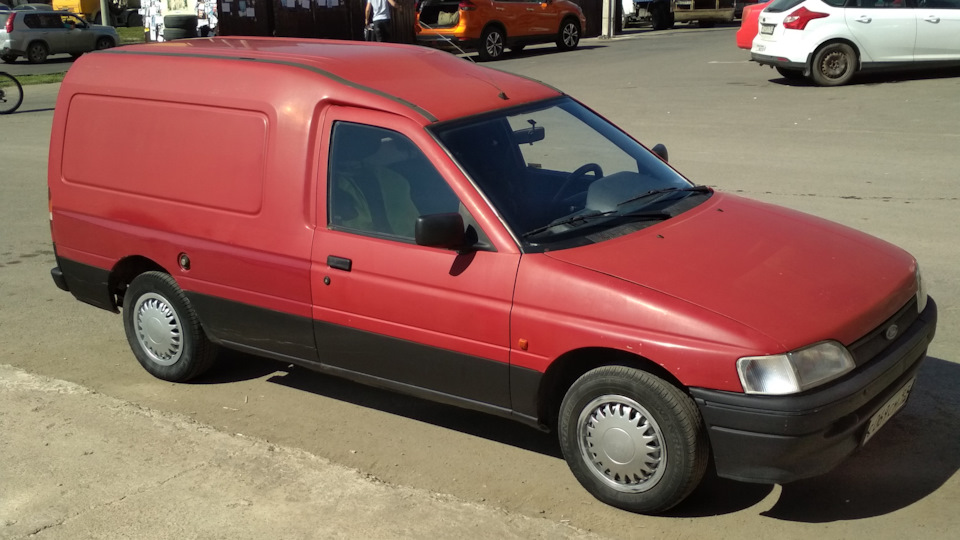 Проблема с запуском.Замена батарейки. — Ford Escort Mk5, 1,8 л, 1992 ...