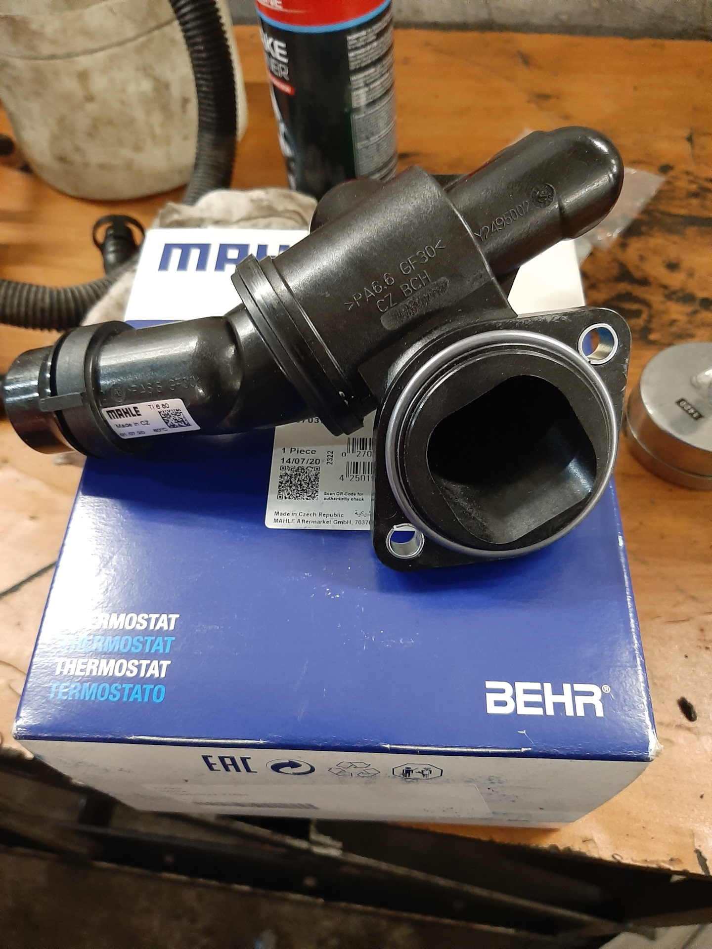 Замена обоих термостатов. — Volkswagen Golf Mk5 GTI, 2 л, 2008 года ...