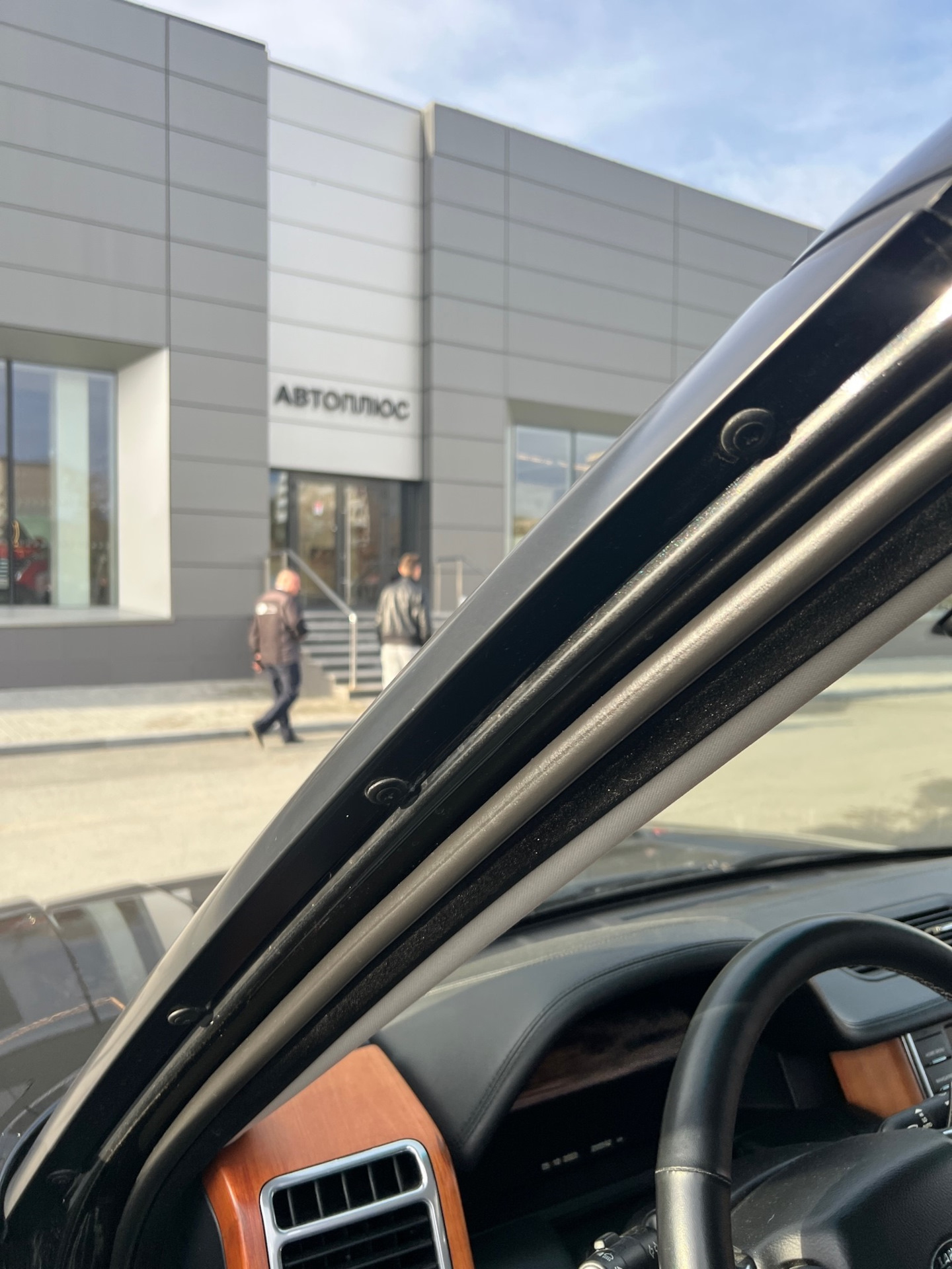 Замена клапана EVAP + крышка топливная + клипсы боковых молдингов ...