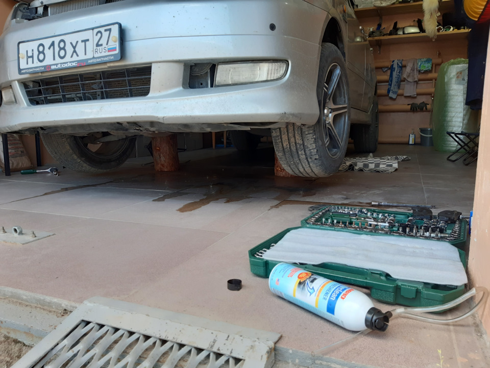 45 ︎Замена тормозных колодок akebono — Toyota Ipsum (21), 2,4 л., 2001 ...