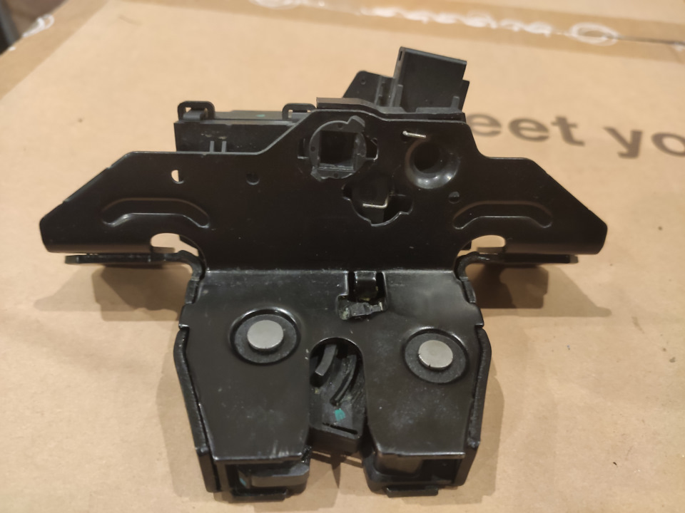 59. Лечим замок двери багажника — Chevrolet TrailBlazer (2G), 2,8 л ...