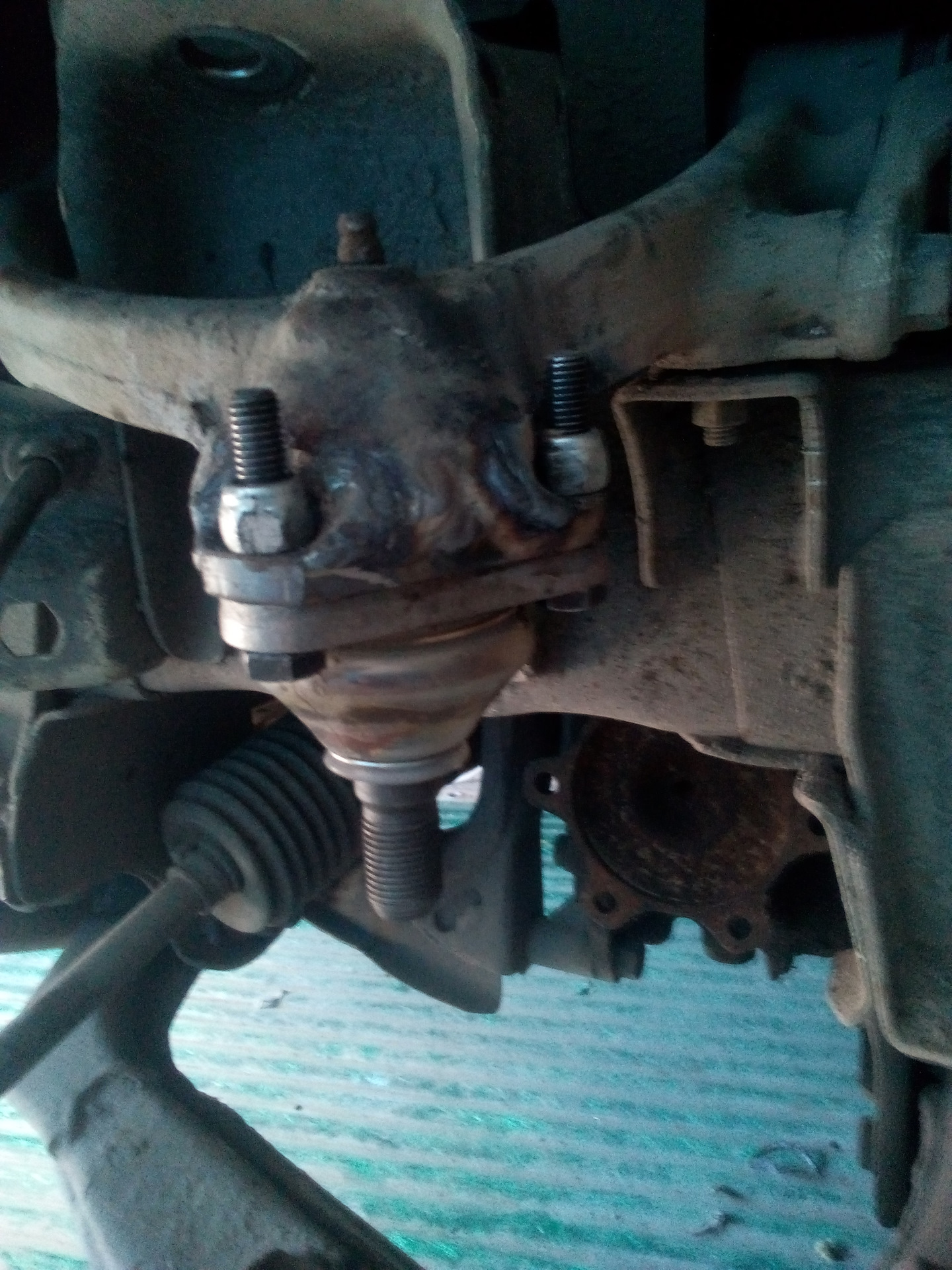 замена бронзовых втулок — Toyota Town Ace (2G), 2 л, 1992 года ...