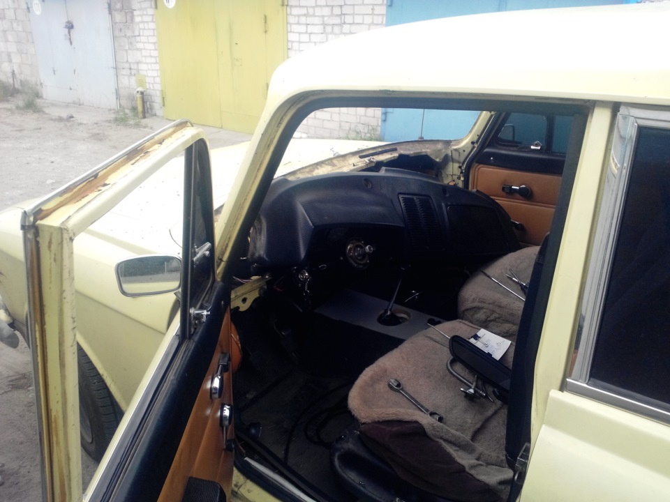 катнул лобовик — ИЖ Москвич 412, 1,5 л, 1977 года | стайлинг | DRIVE2