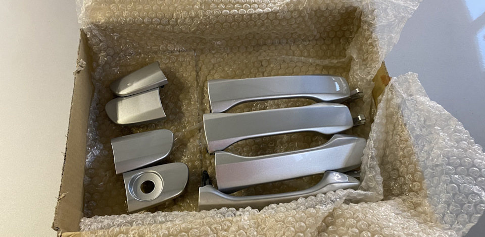 Ручки дверей в цвет кузова на Volvo XC90 — Volvo XC90 (1G), 2,5 л, 2004 ...