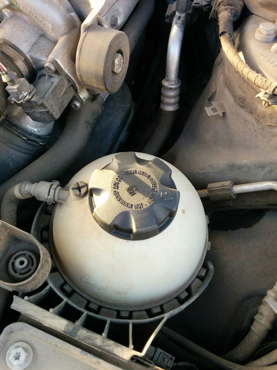 72 Навел порядок под капотом))) — BMW 1 series (F20), 1,6 л, 2013 года ...