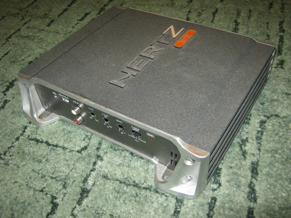 Усилитель на фронт Hertz EP-2 — Lada 21063, 1,6 л, 1988 года | автозвук | DRIVE2