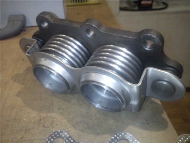 VW445126 Площадка ремонтная (с 2-мя гофрами) VAG+Skoda m, ot.1,8/2,0L ...