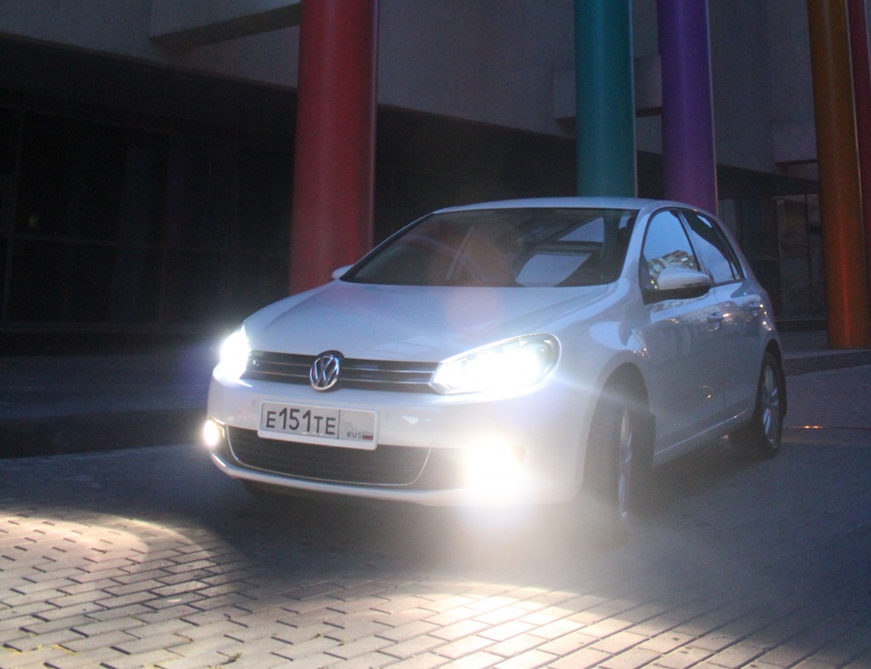 Рамка номерного знака, свет противотуманок — Volkswagen Golf Mk6, 1,4 л ...