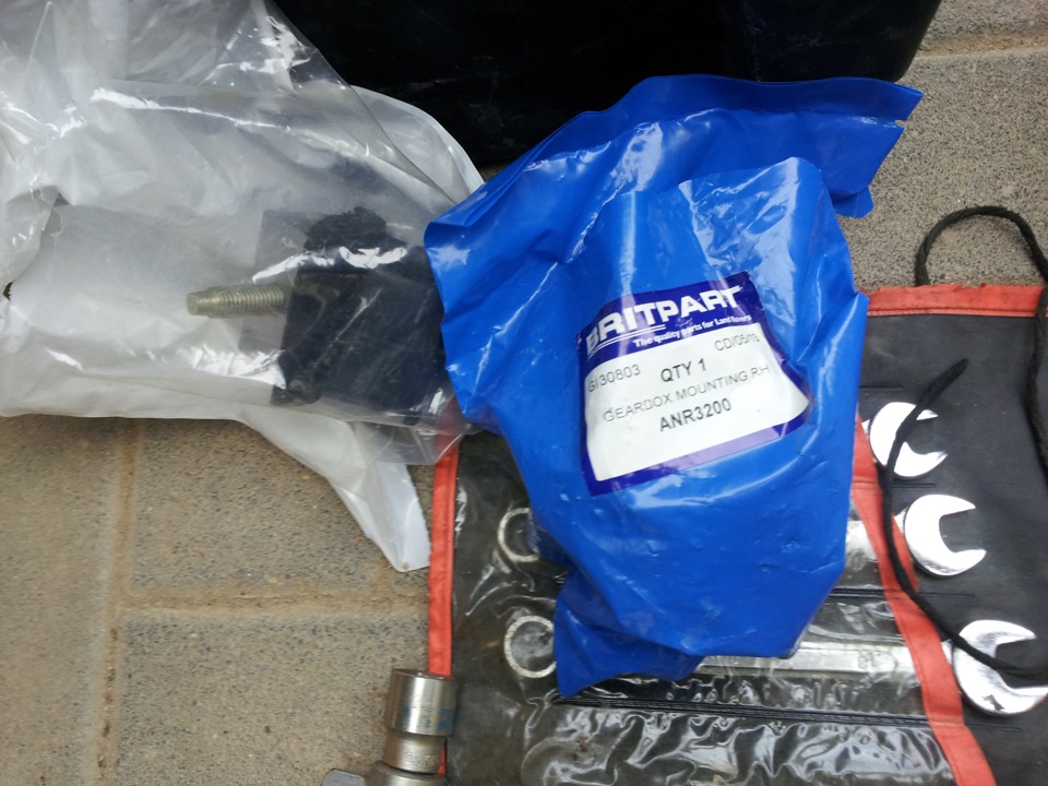 ANR3200 РЕЗИНОВАЯ ОПОРА Jaguar Land Rover | Запчасти на DRIVE2