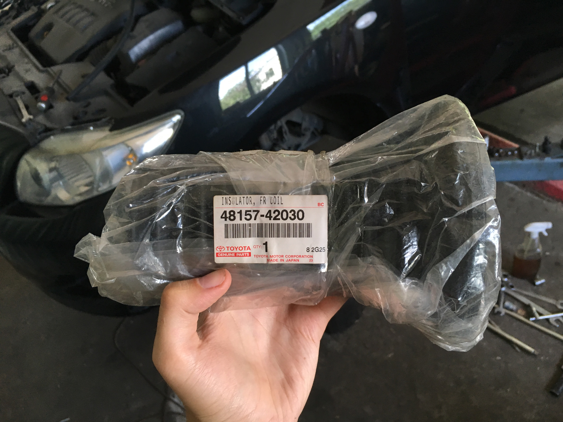 Замена пыльников амортизаторов — Toyota Corolla (140/150), 1,6 л, 2008 ...