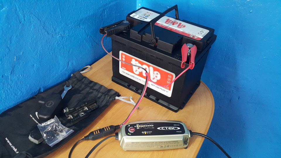 Замена аккумуляторной батареи( — Ford Fusion (America) (2G), 2,5 л ...