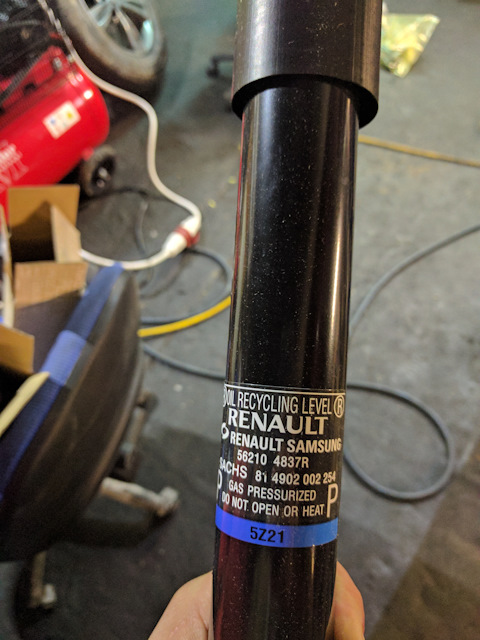 562104837R Амортизатор зад RENAULT | Запчасти на DRIVE2