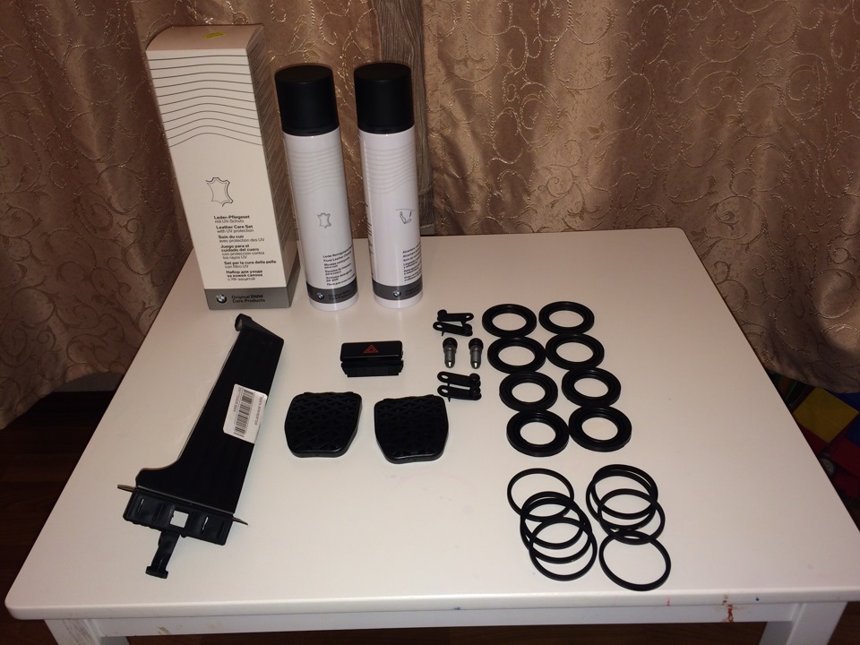 Оригинальное средство для кожи и чистки салона +мелочёвка — BMW M5 (E34 ...