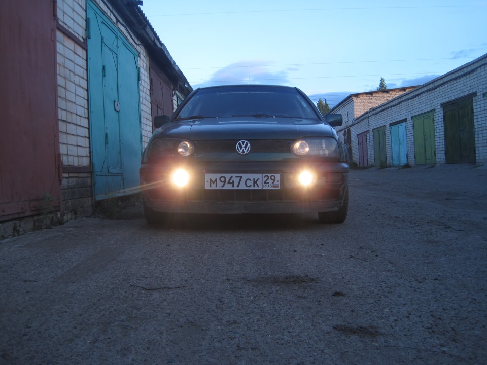 Установка оригинальных ПТФ — Volkswagen Golf GTI Mk3, 2 л, 1995 года ...