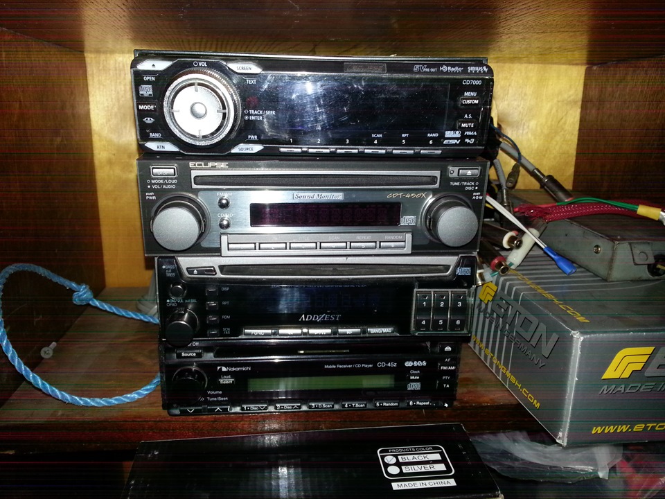 Тумбочка с HI-END'ом (sale) — Toyota Crown (S150), 2,5 л, 1997 года | автозвук | DRIVE2