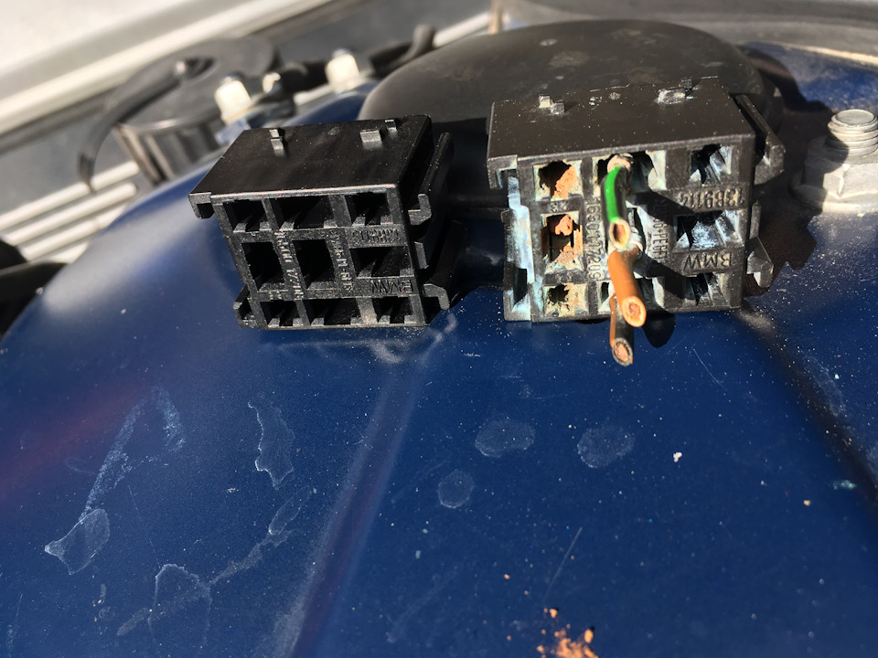 контакты реле стеклоочистителя — BMW 7 series (E38), 3,5 л, 1999 года ...