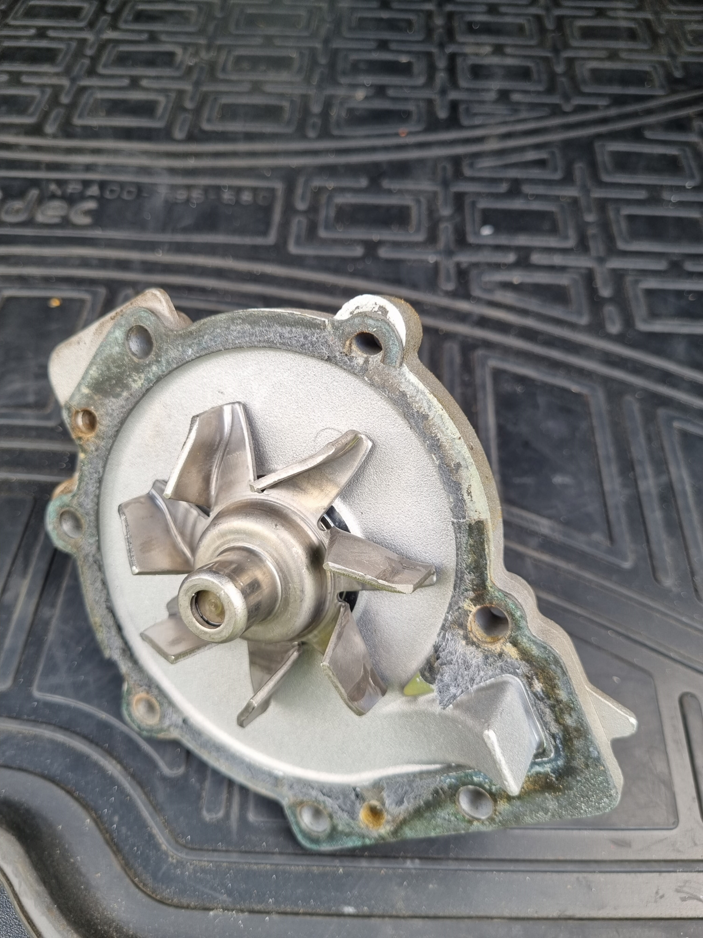 Не поднимается рука! — Volvo XC40, 2 л, 2018 года | запчасти | DRIVE2