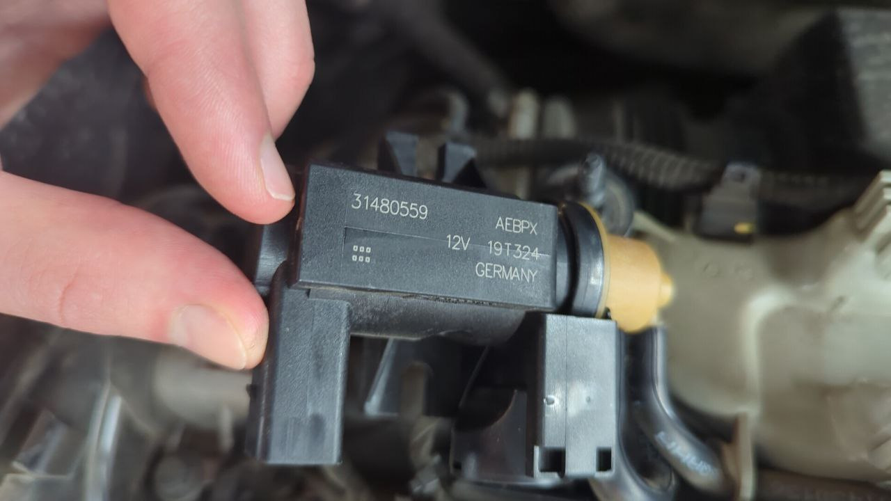 Вакуумный регулятор давления турбины — Volvo S60 (3G), 2 л, 2020 года ...