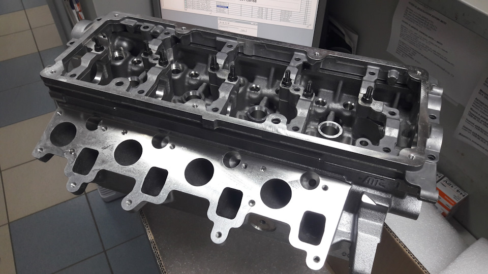 Скоро новое сердце)) — Skoda Superb Mk2, 2 л, 2009 года | запчасти | DRIVE2