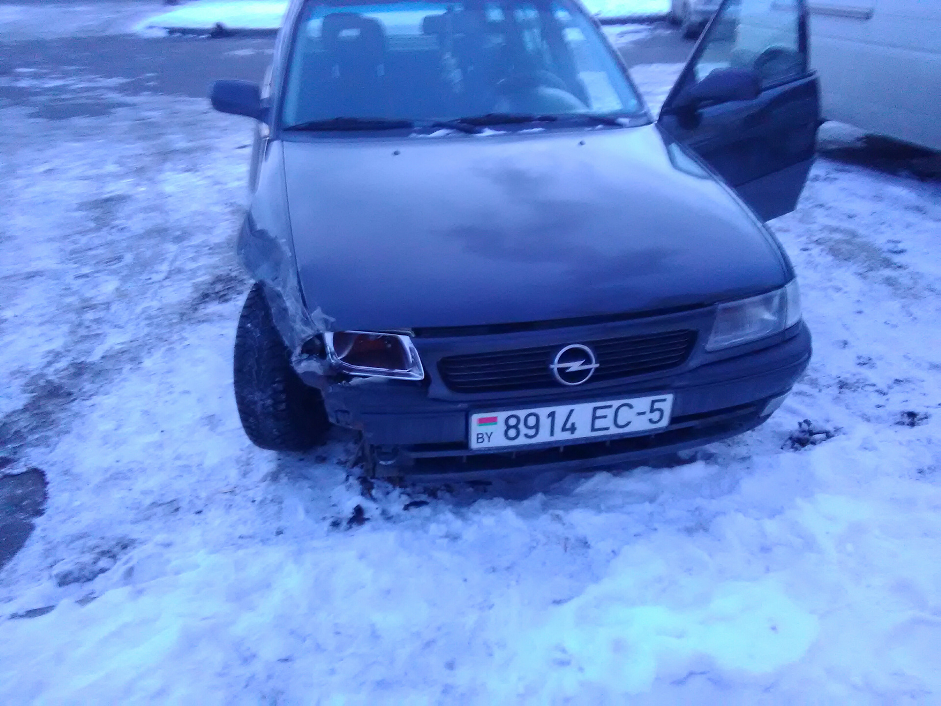 Первое ДТП. С боевым крещением нас!( — Opel Astra F, 1,6 л, 1997 года | ДТП | DRIVE2