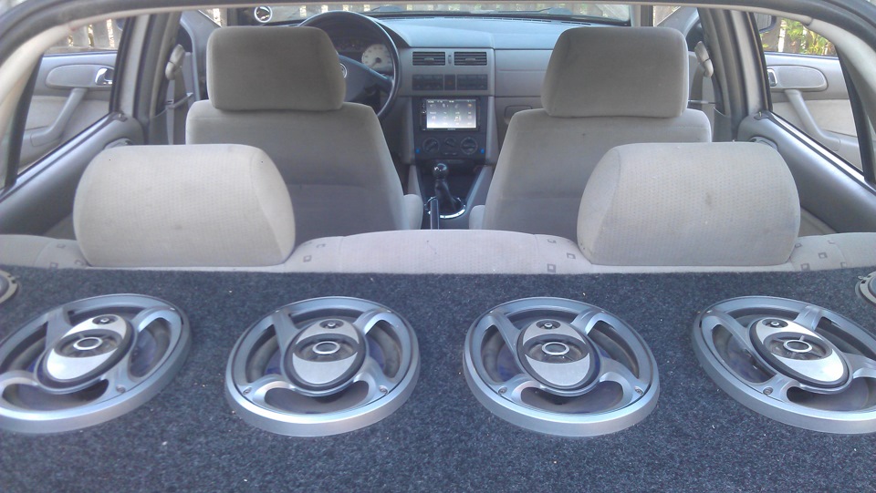 Новый мафон Soundmax SM-CCR3701M — Volkswagen Pointer, 1 л, 2005 года ...