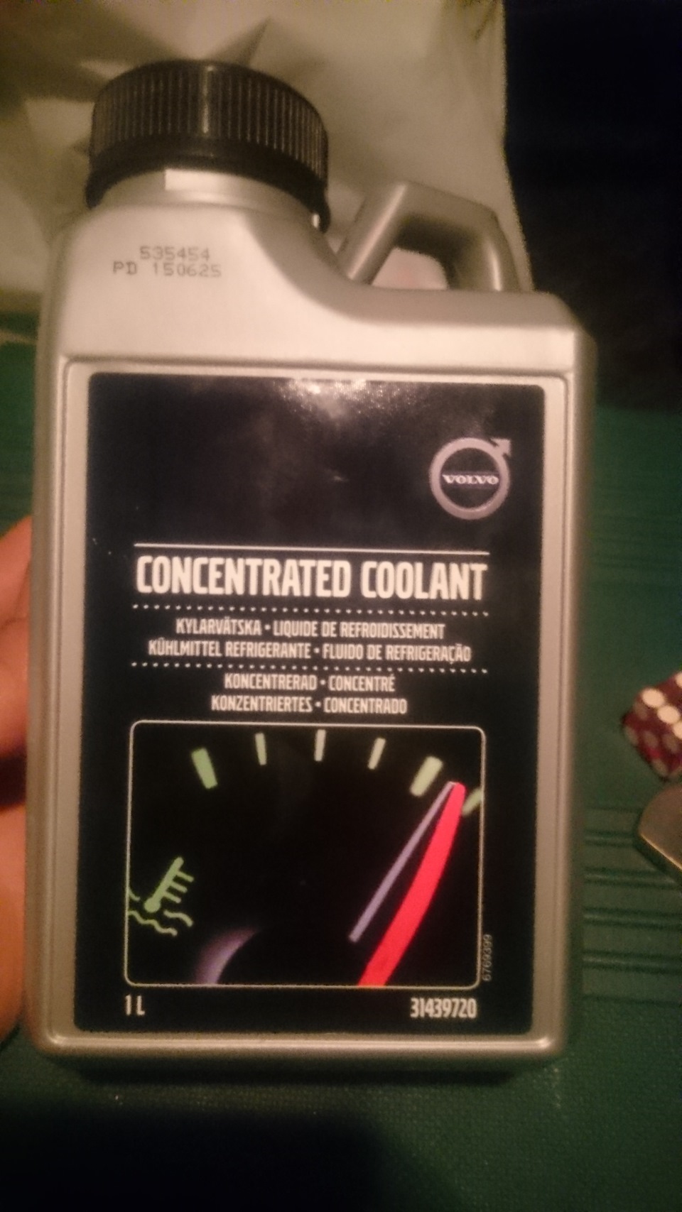 31439720 Антифриз концентрат 1литр Volvo | Запчасти на DRIVE2