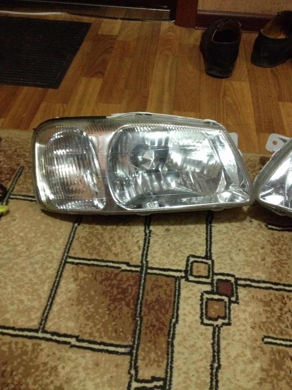 Продам фары! — Hyundai Accent (2G), 1,5 л, 2005 года | запчасти | DRIVE2