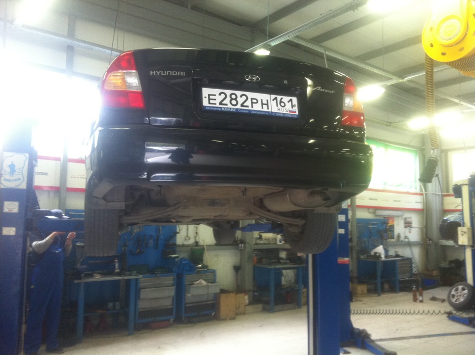Замена масла в коробке АКПП — Hyundai Accent (2G), 1,6 л, 2006 года ...