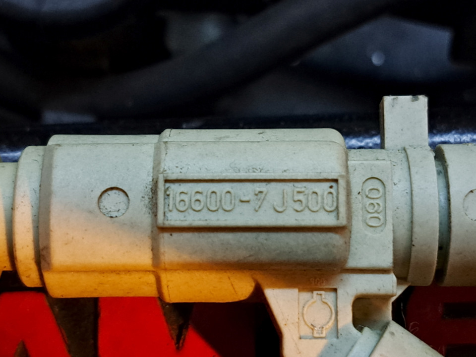 Replacing the LPG hoses, Pb injectors and O2 sensor — Nissan Primera ...