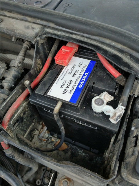 30659798 Стартерная аккумуляторная батарея Volvo | Запчасти на DRIVE2