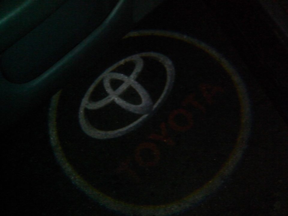 подсветка логотип — Toyota Camry (XV20), 2,2 л, 1998 года | аксессуары ...