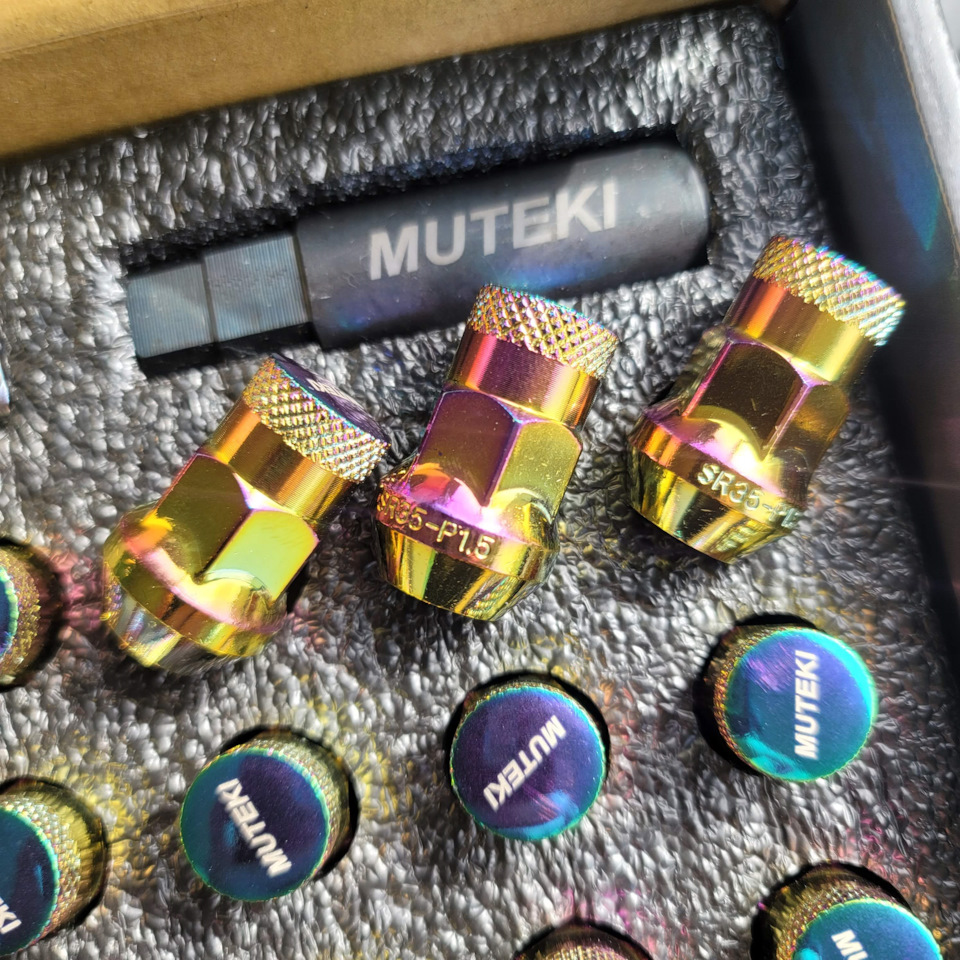 Колесные Гайки Muteki SR35 Неон Хром — Honda CR-Z, 1,5 л, 2011 года ...