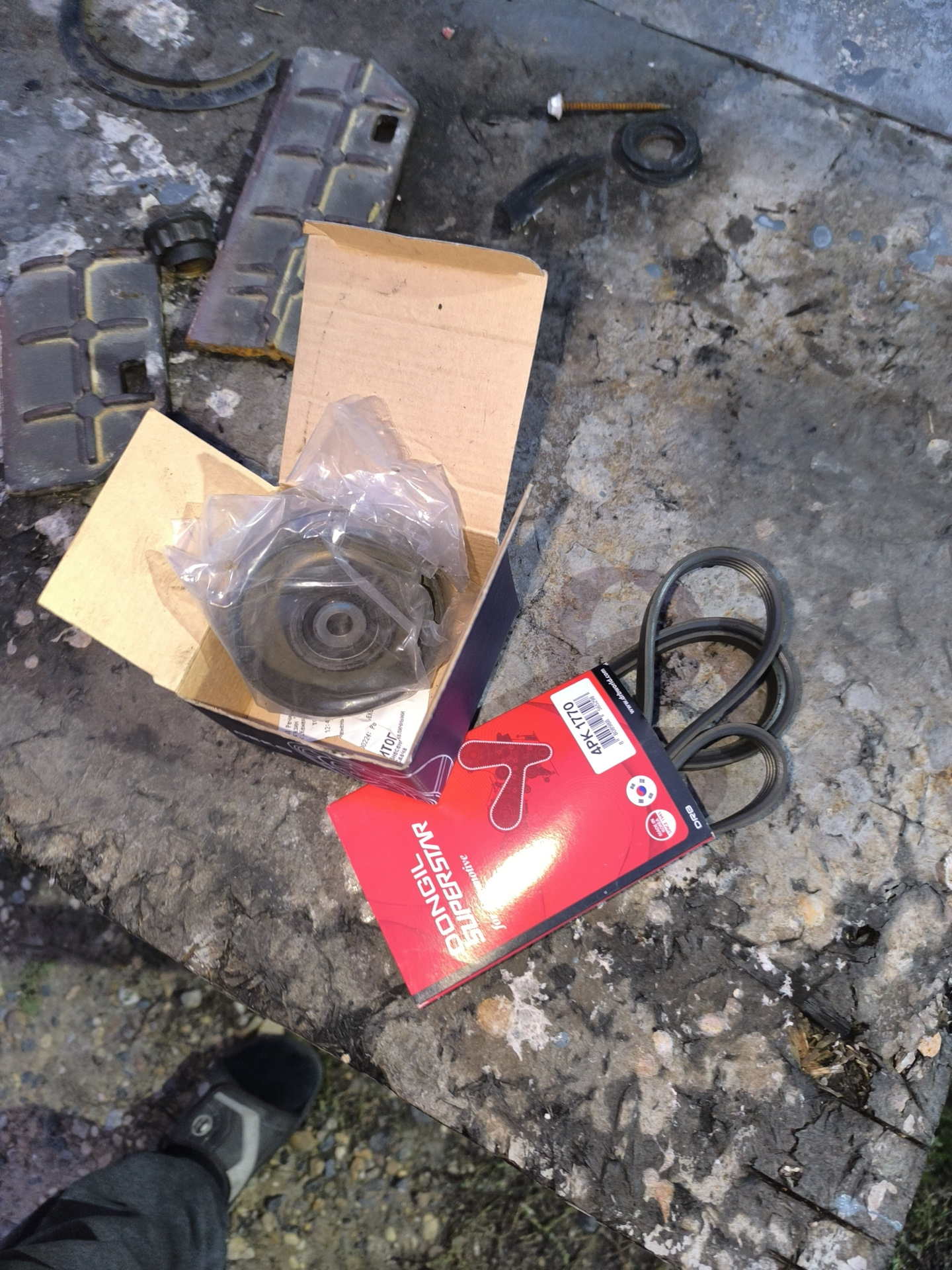 Замена масла и ремня с роликом! — Toyota Vitz (10), 1 л, 2002 года ...