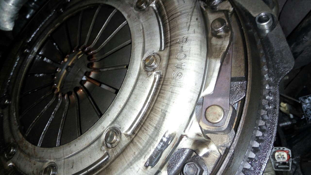 Замена сцепления (с двухмассовым маховиком) — Ford Mondeo IV, 1,8 л ...