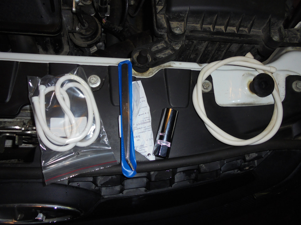 Вакуумный шланг от классики в Калину Кросс, двигатель 21127. — Lada ...